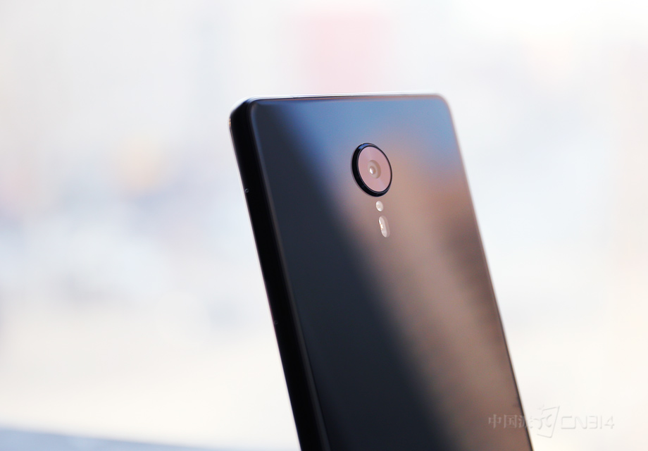 以小·见大 联想ZUK edge大巧不工的旗舰_CN314智能生活网