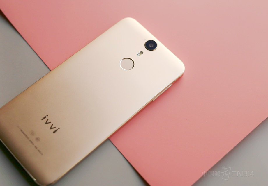 将时尚的你 完美记录下来 ivvi i3 Play美图_CN314智能生活网